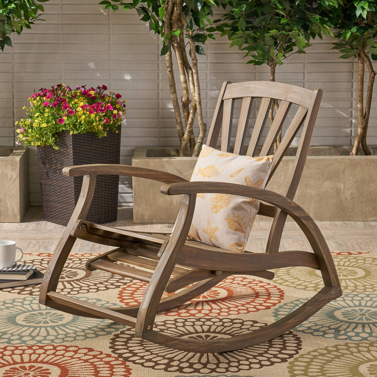 Mid-Century Modern Outdoor Rocking Chair – Overstock